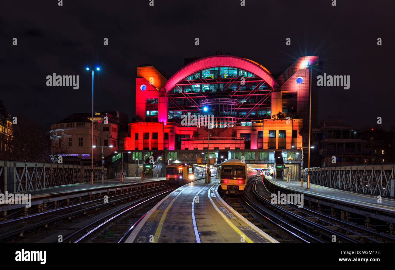 Class 375 train hi-res stock photography and images - Alamy