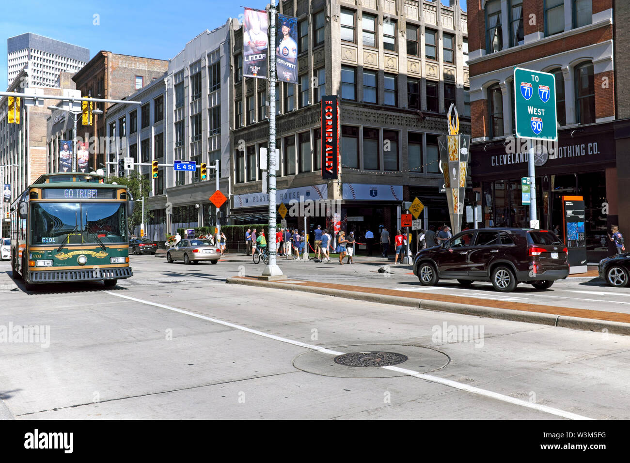 East 4th cleveland hi-res stock photography and images - Alamy