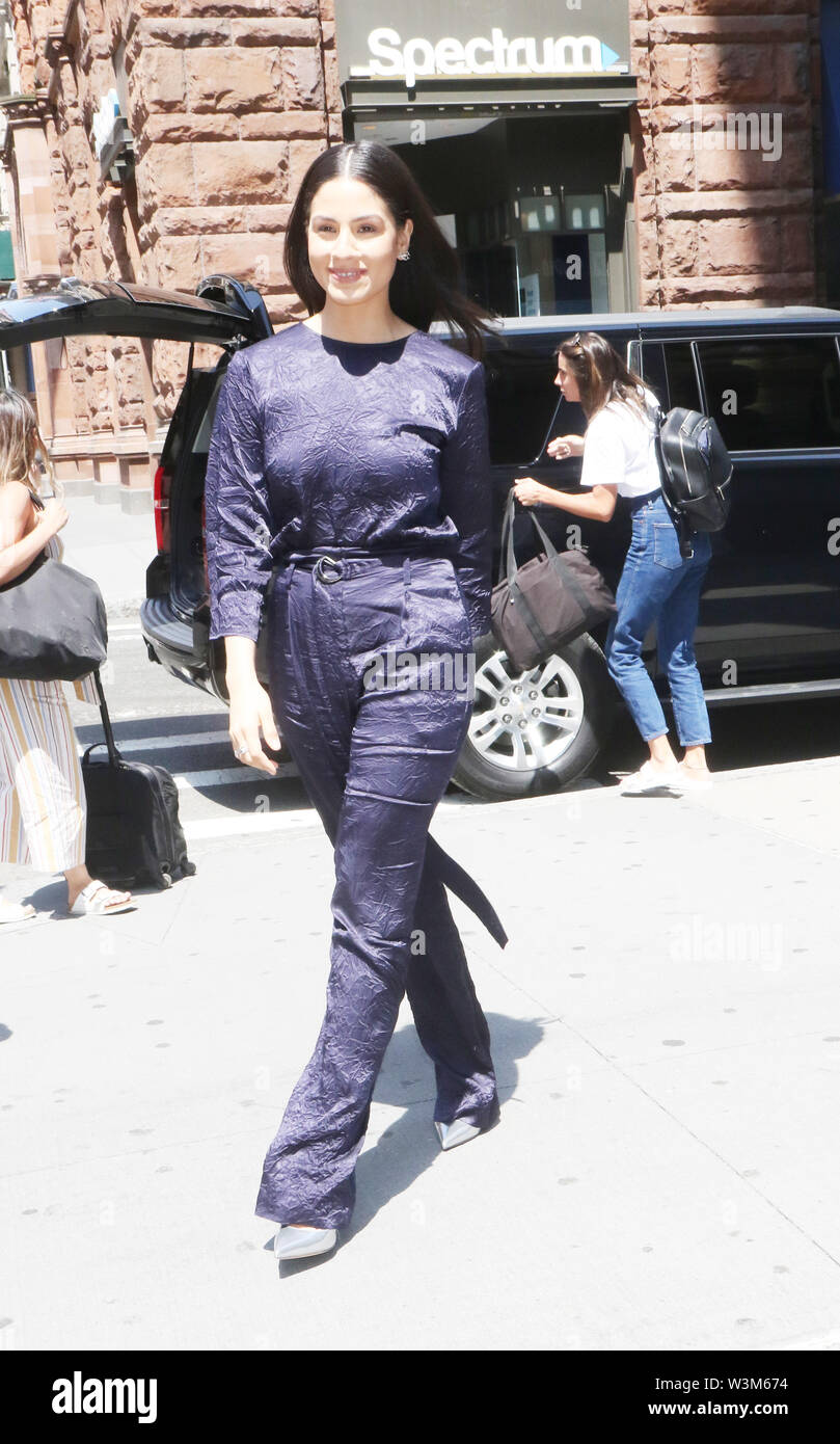 Isabel arraiza hi-res stock photography and images - Alamy