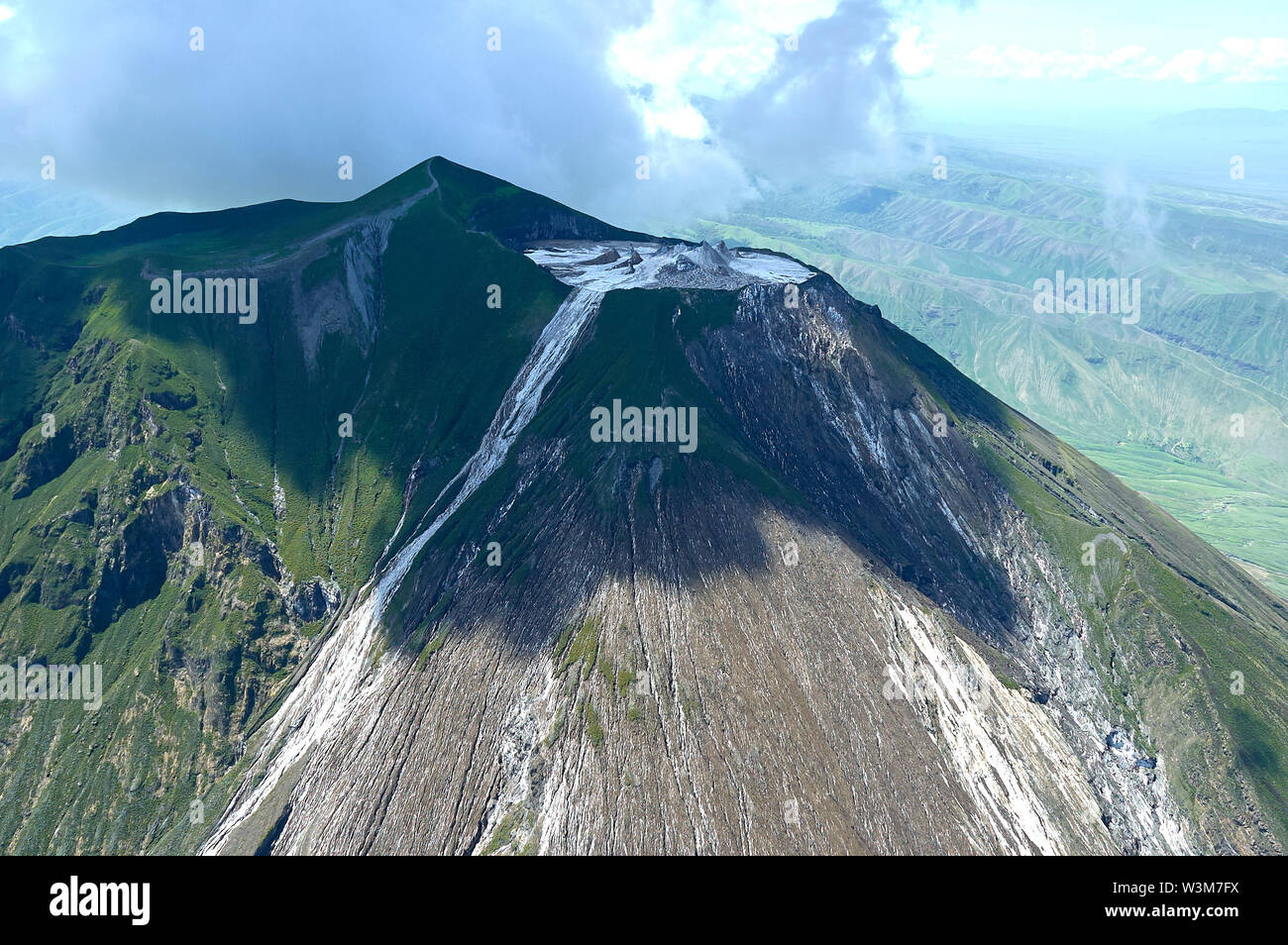 Rising crater floor and lava chimneys building up on volcano Oldoinyo ...