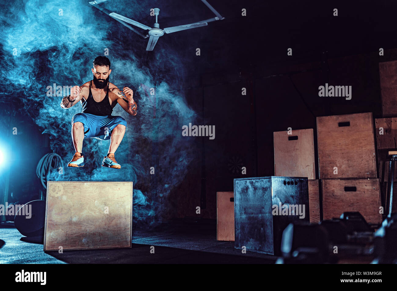 Box jump hi-res stock photography and images - Alamy