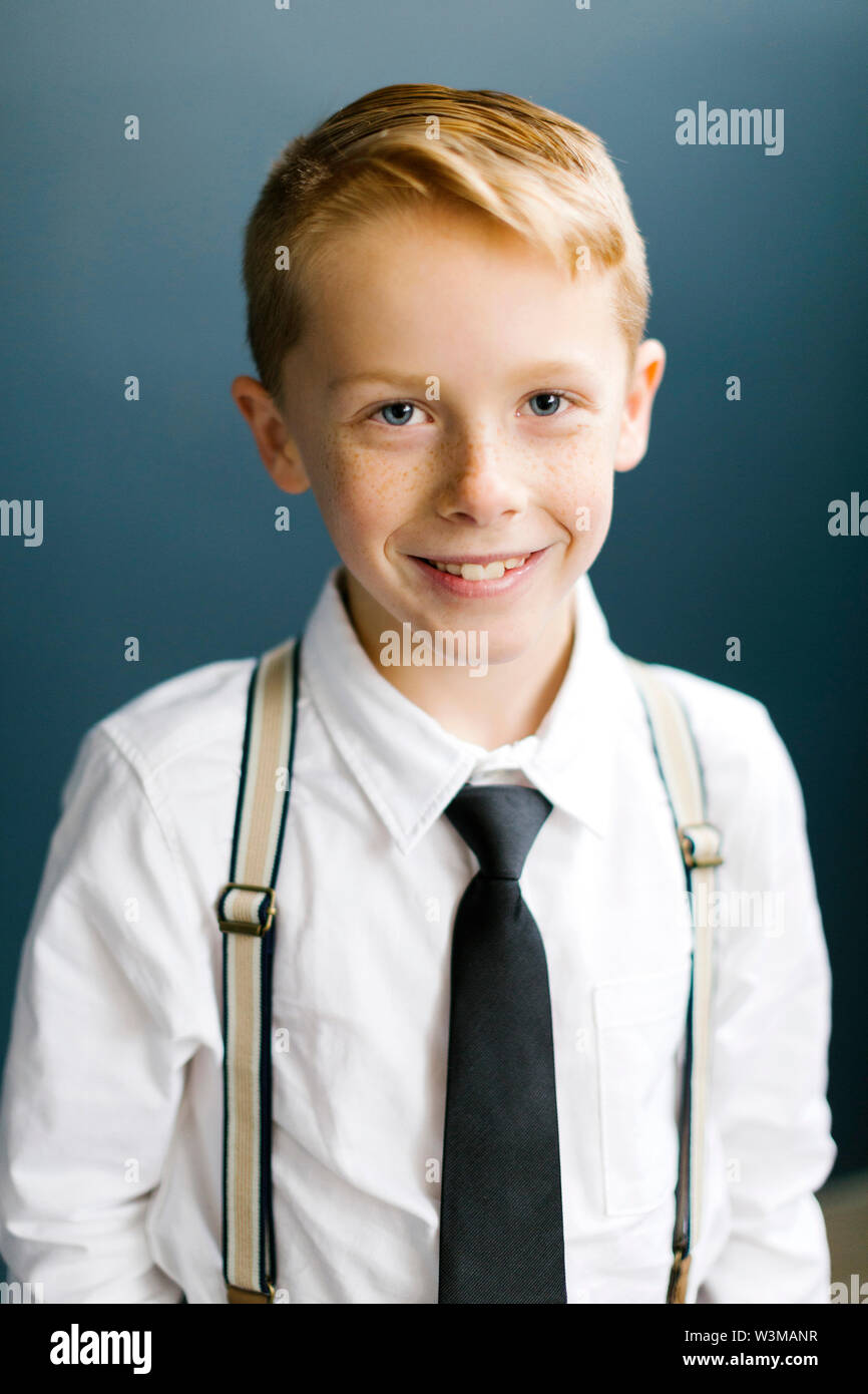 Boy wearing shirt and tie hi-res stock photography and images - Alamy