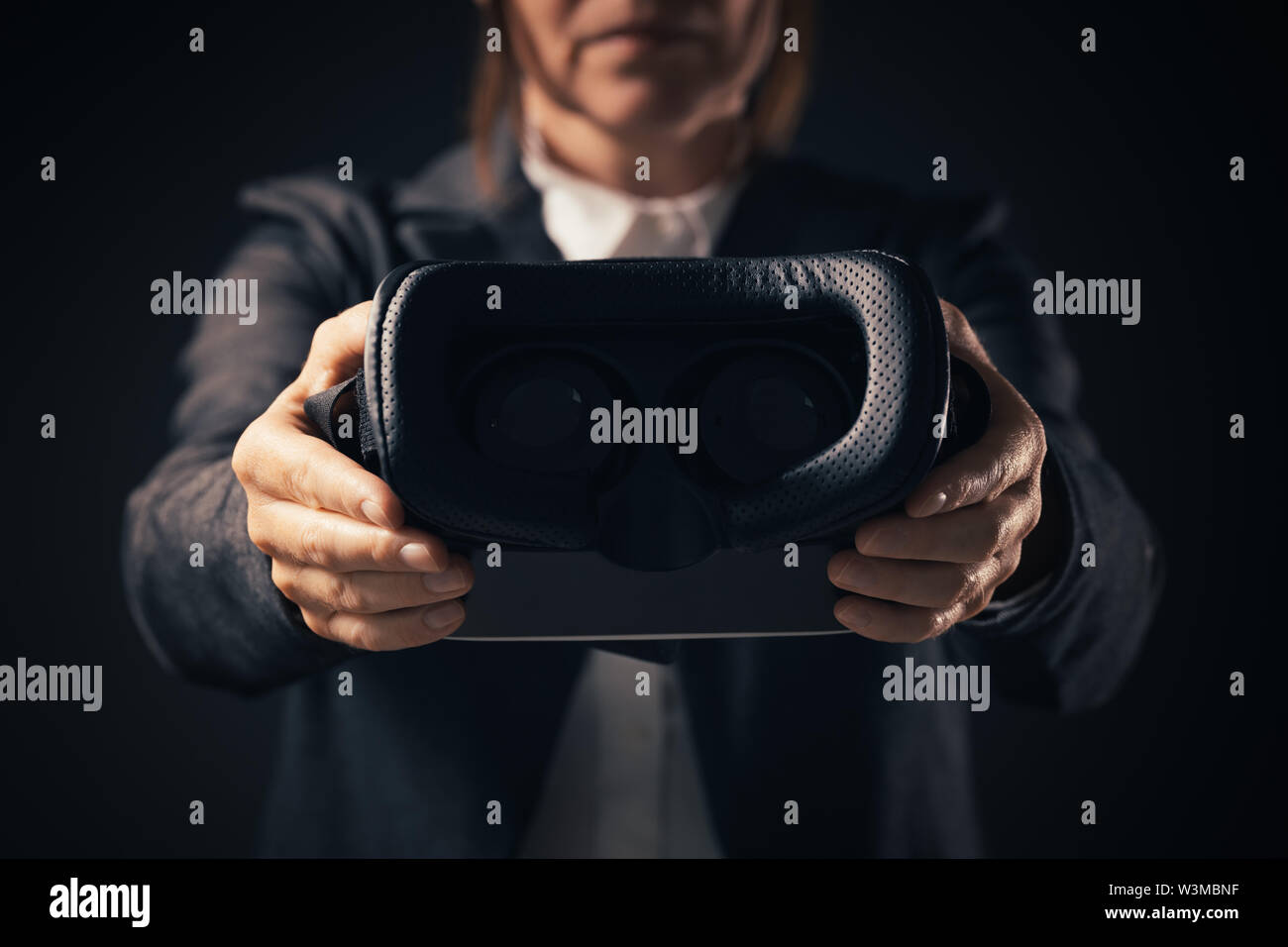 Immersion immersive hi-res stock photography and images - Alamy