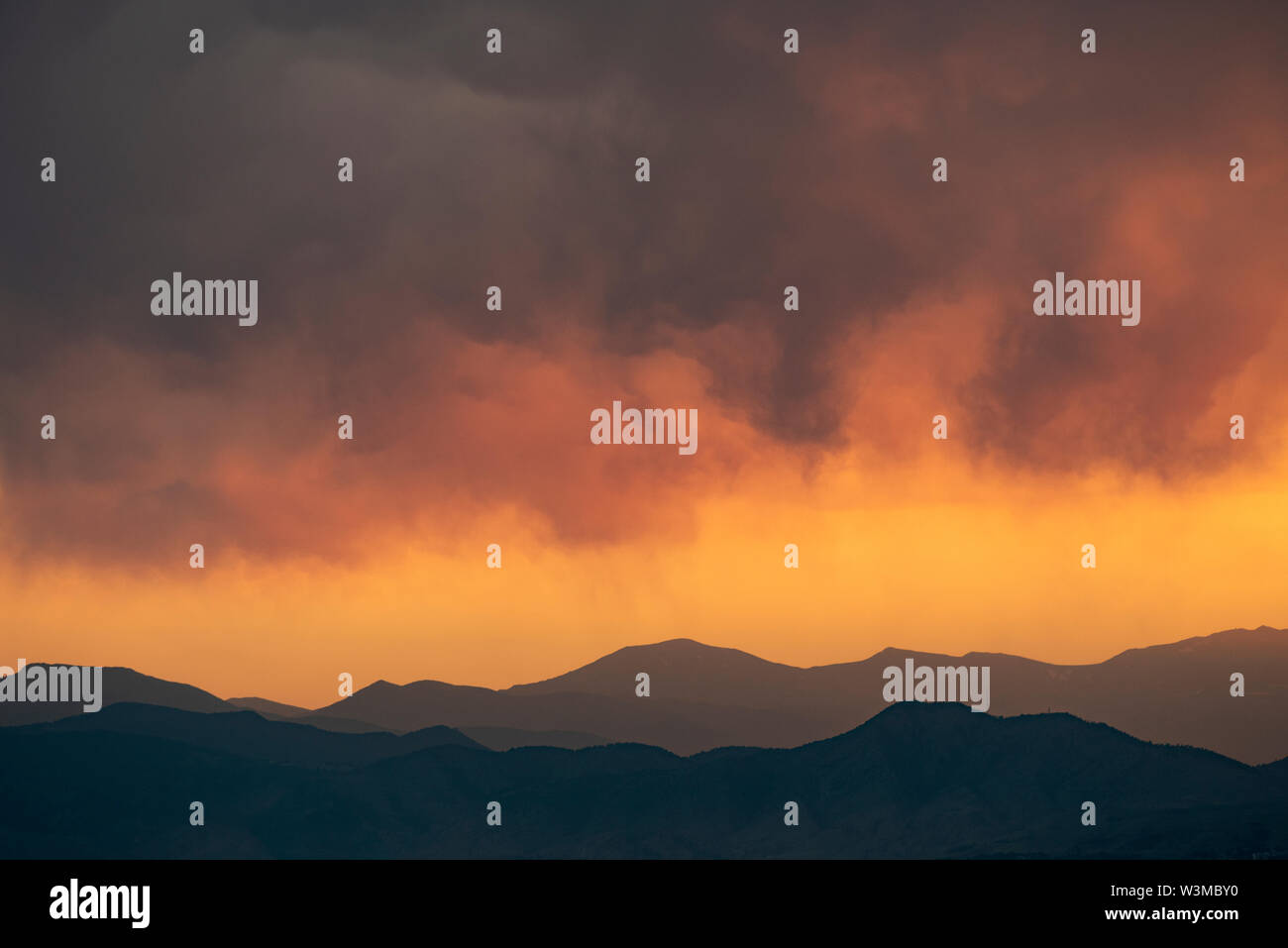 Front range mountains hi-res stock photography and images - Alamy