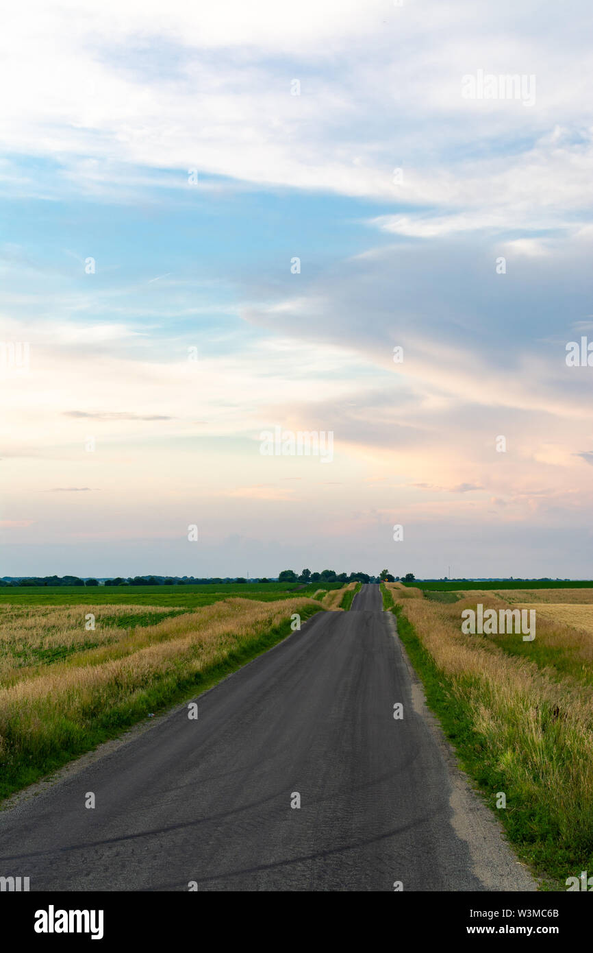 Open country road in rural Illinois as the sun sets. LaSalle County ...