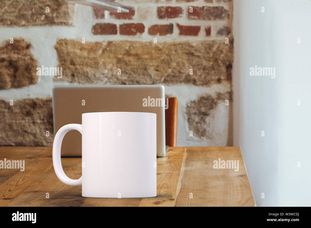 Mug brick hi-res stock photography and images - Alamy