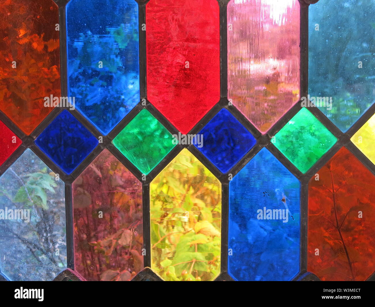 Diamond window panes hi-res stock photography and images - Alamy