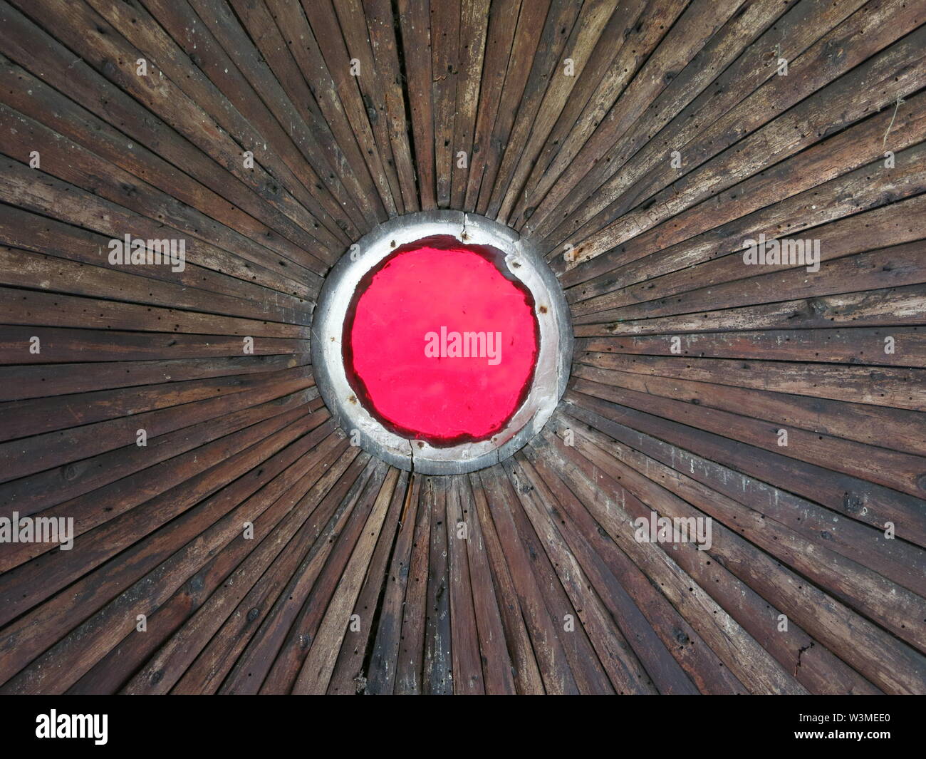 Radial wooden ceiling hi-res stock photography and images - Alamy