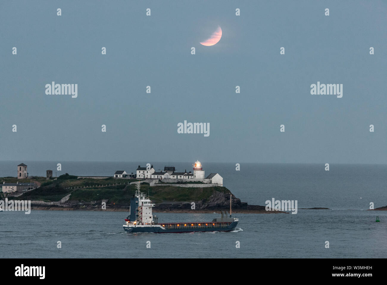 Cargo ship in full moon hi-res stock photography and images - Alamy