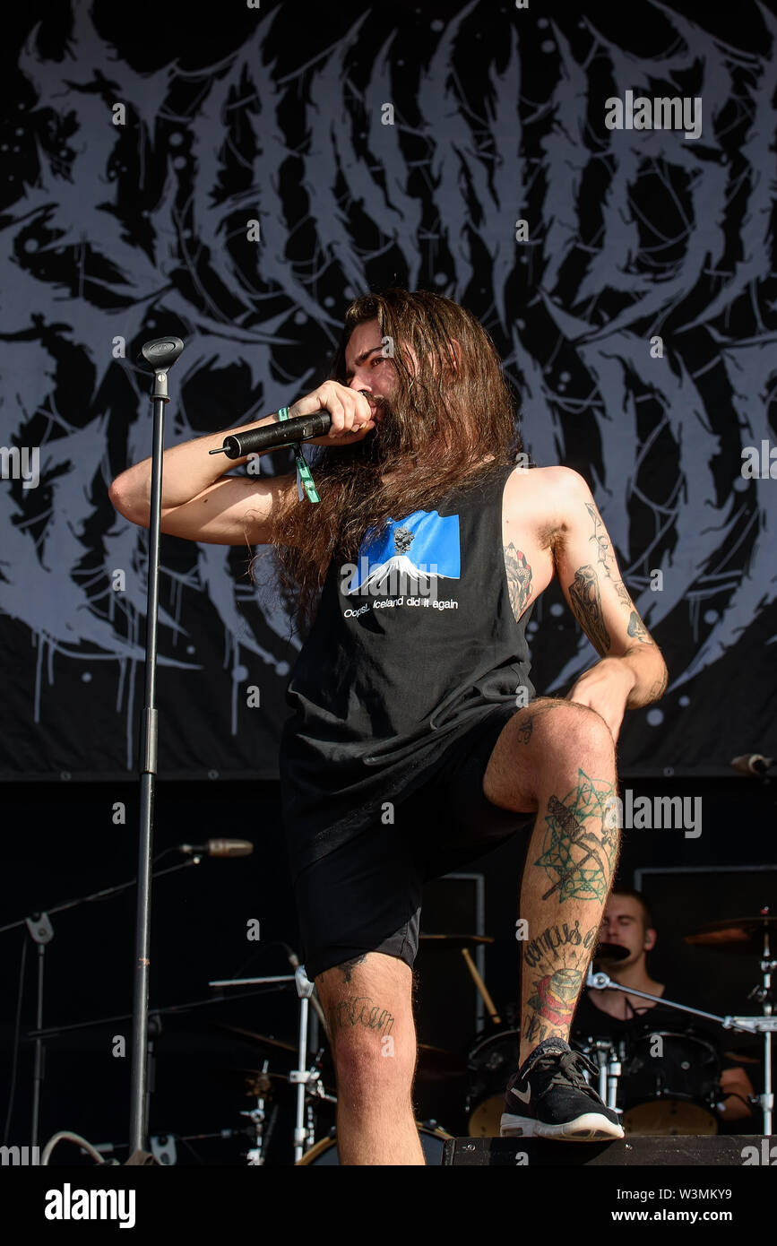 Cannibal group hi-res stock photography and images - Alamy