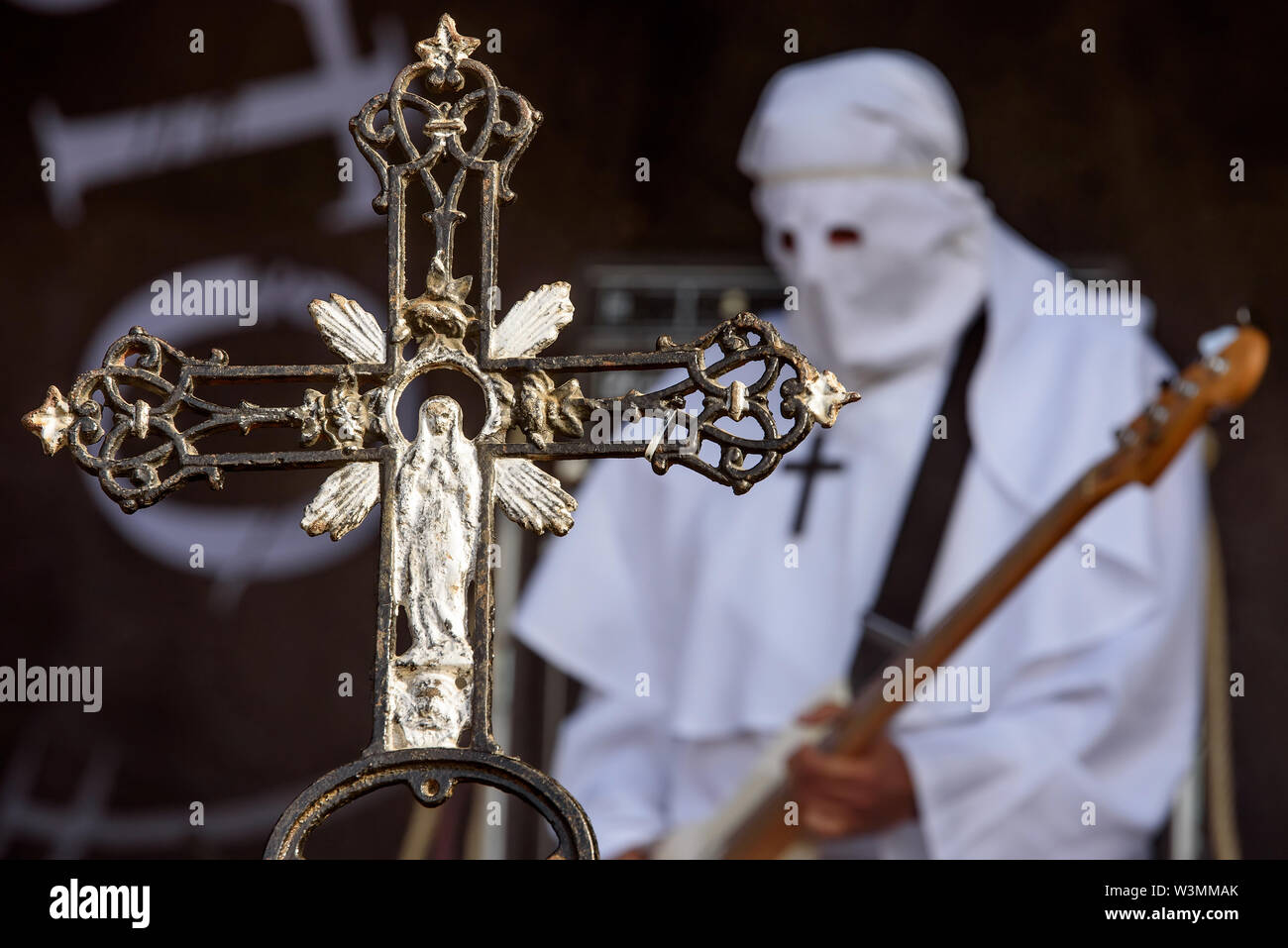 MADRID - JUN 29: El Altar del Holocausto (rock band) perform in concert ...