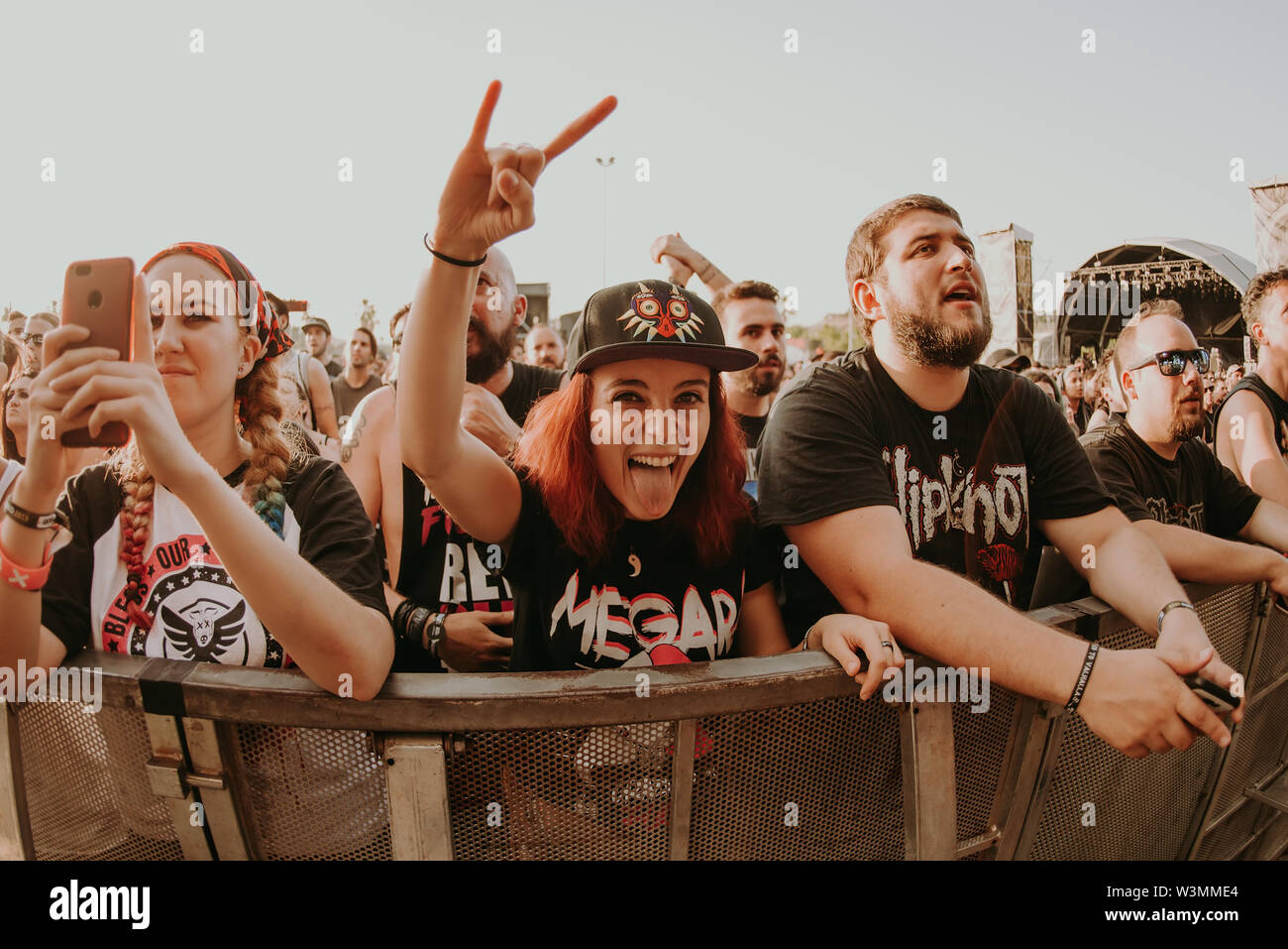 Audience excited concert hi-res stock photography and images - Alamy