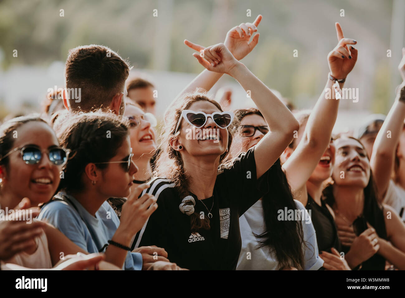 Heavy metal concert audience hi-res stock photography and images - Alamy