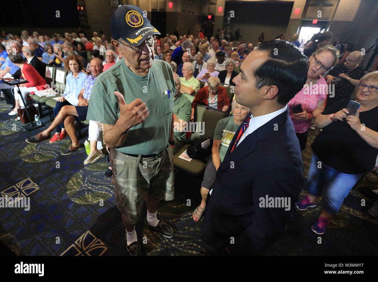 Kevin warren 2019 hi-res stock photography and images - Alamy