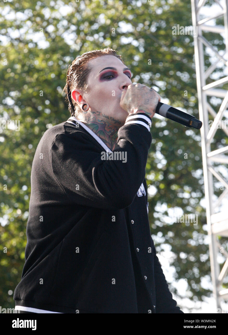 Chris Motionless Screaming