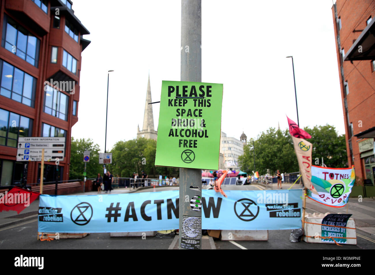 Extinction Rebellion Summer Uprising Bristol Bridge 17/07/2019 Stock ...