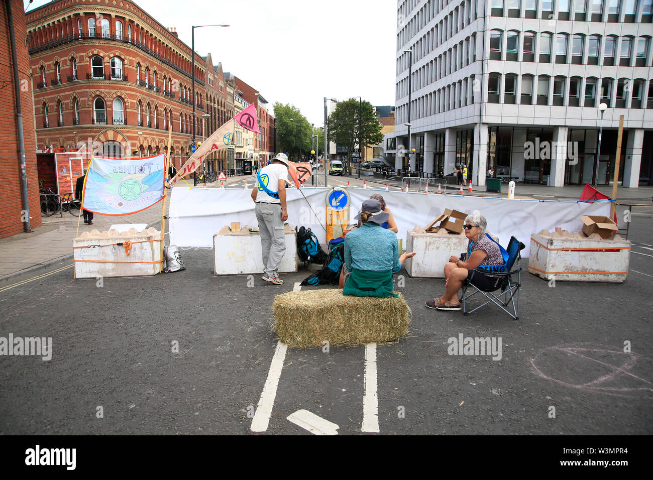 Extinction Rebellion Summer Uprising Bristol Bridge 17/07/2019 Stock ...
