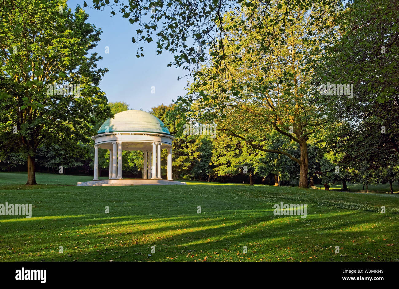 Bandstand summer uk hi-res stock photography and images - Alamy