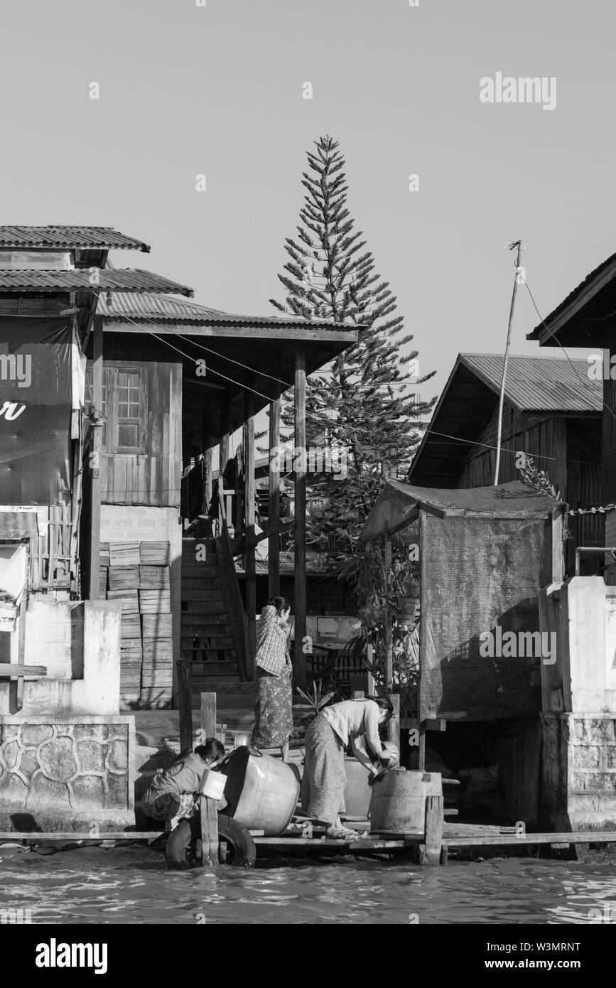 Myanmar village life Black and White Stock Photos & Images - Alamy