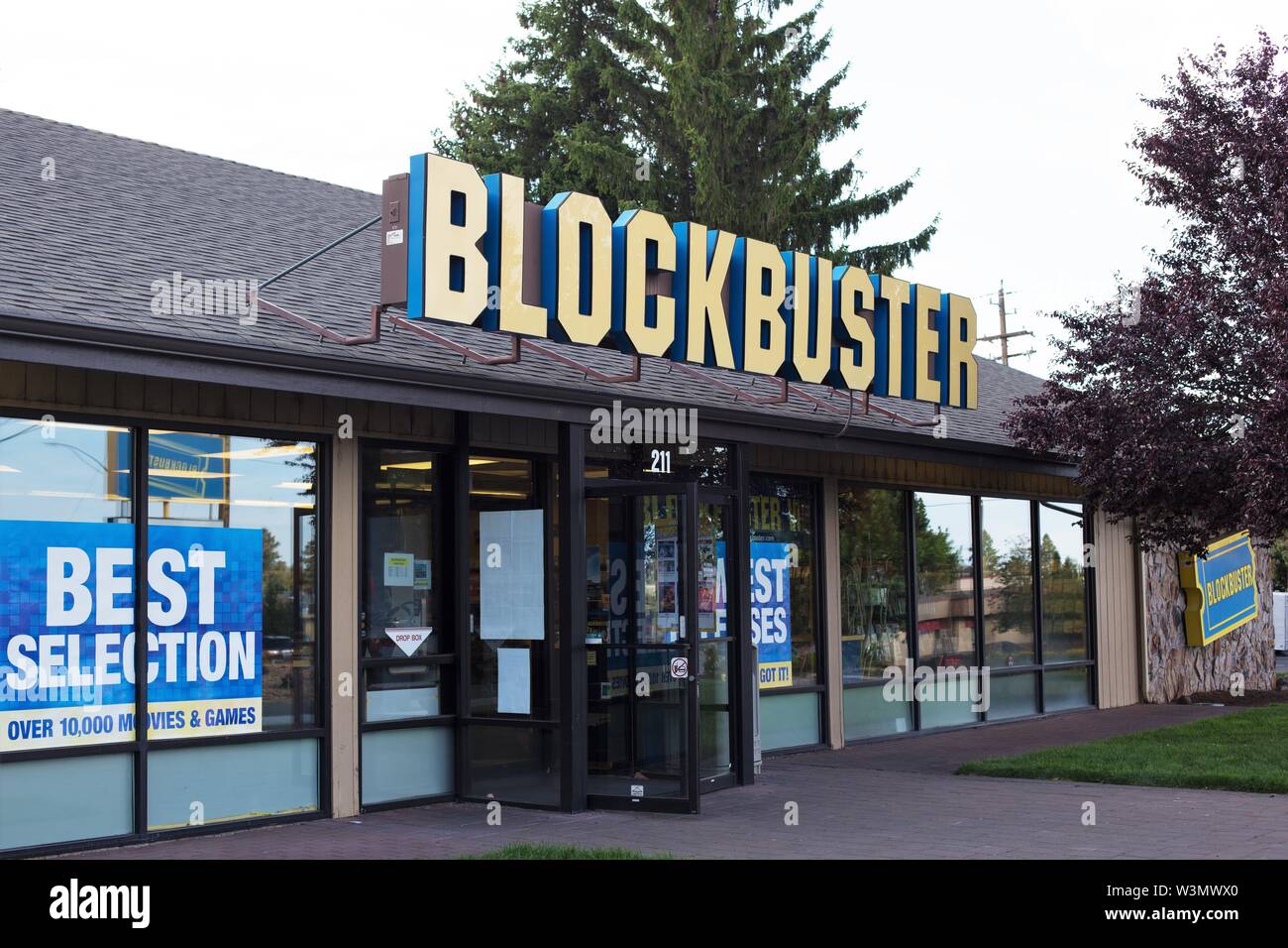 The last Blockbuster Video store in existence, in Bend, Oregon, USA ...
