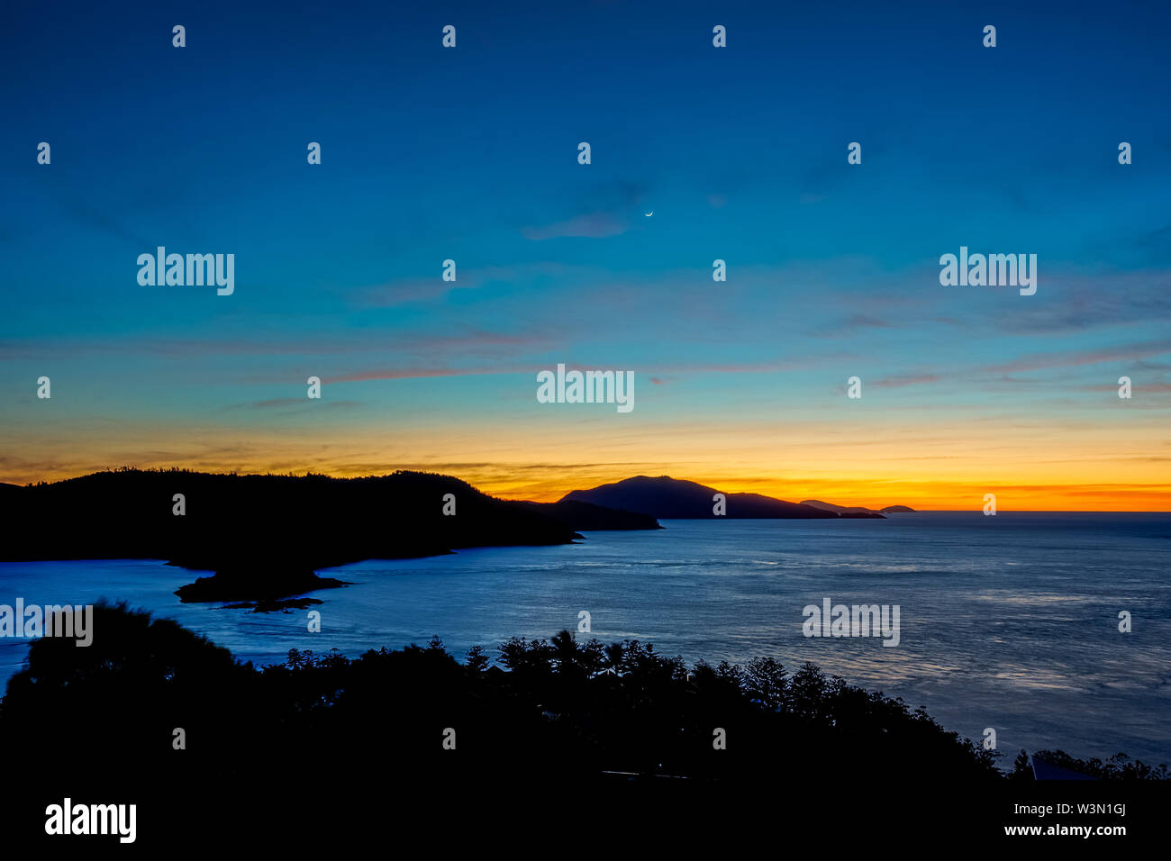 Hamilton island australia one tree hill hi-res stock photography and ...