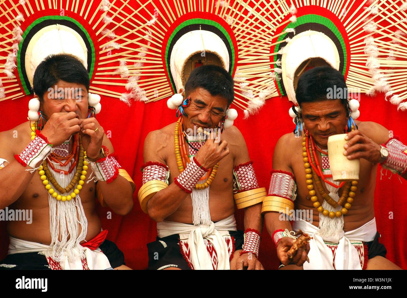 Tribal folk dance nagaland hi-res stock photography and images - Alamy