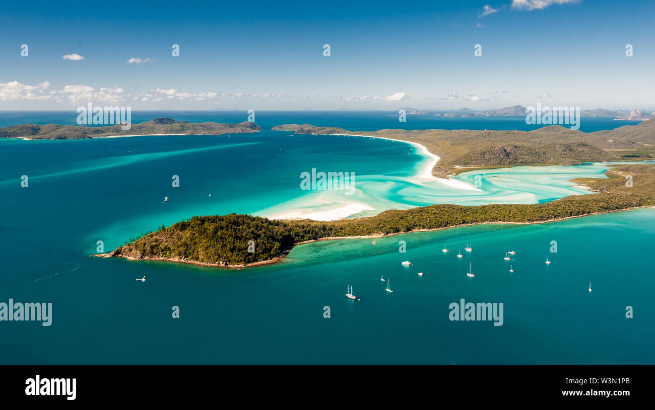 Hill Inlet from the air over Whitsunday Island - swirling white sands ...