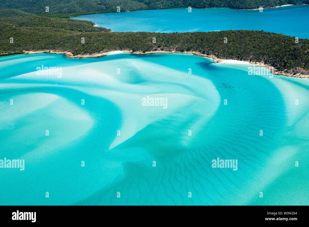 Hill Inlet from the air over Whitsunday Island - swirling white sands ...