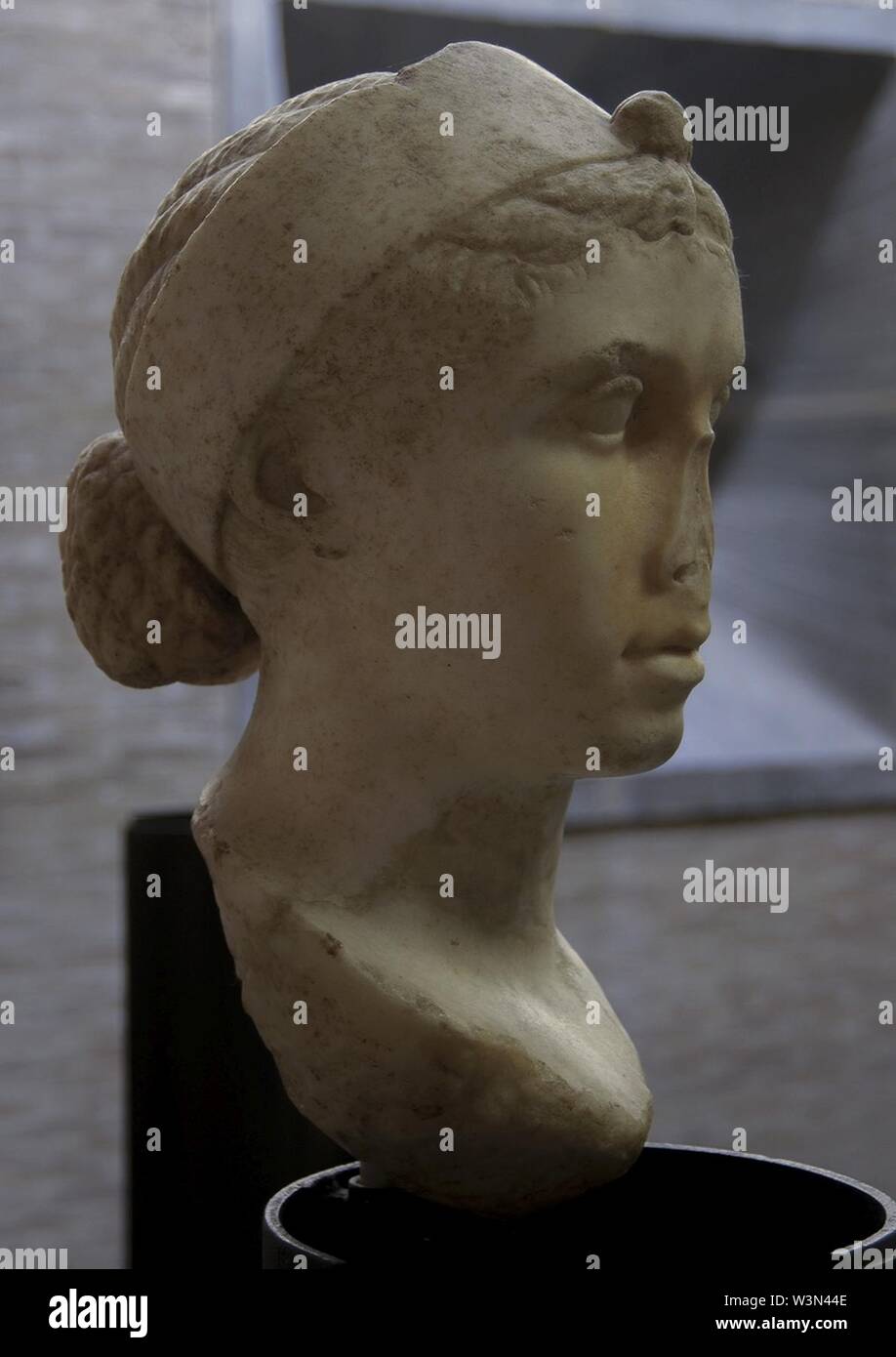 Cleopatra vii marble hi-res stock photography and images - Alamy