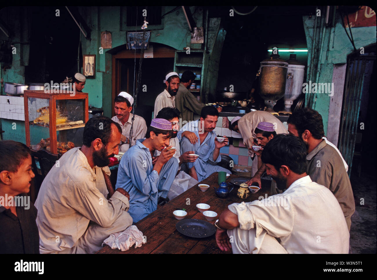 Kissa hi-res stock photography and images - Alamy