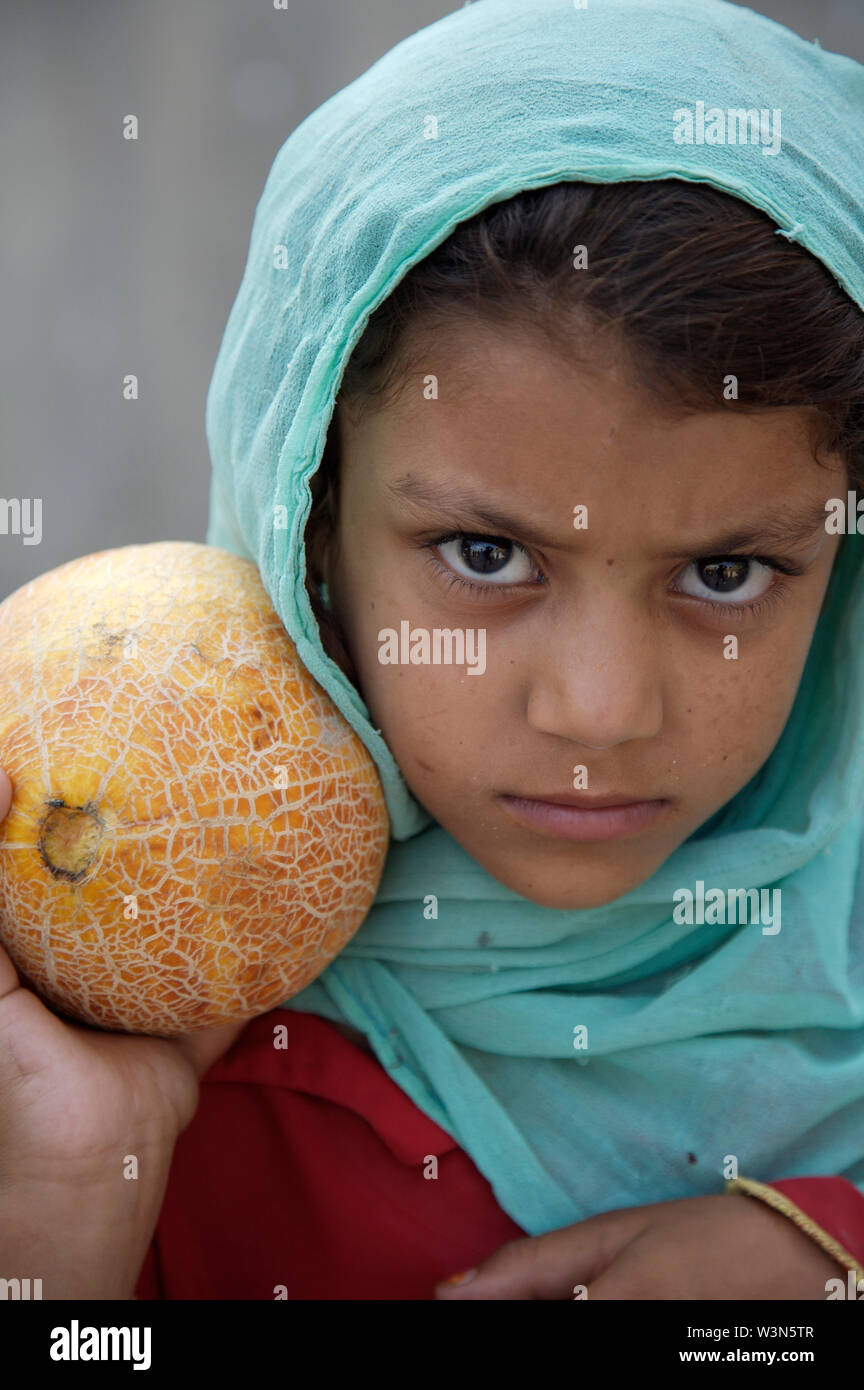 Pakistan afghan border hi-res stock photography and images - Alamy