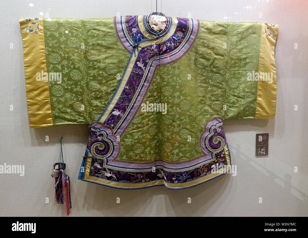 Clothing Qing Dynasty 1644 1911 Ad Stock Photo Alamy