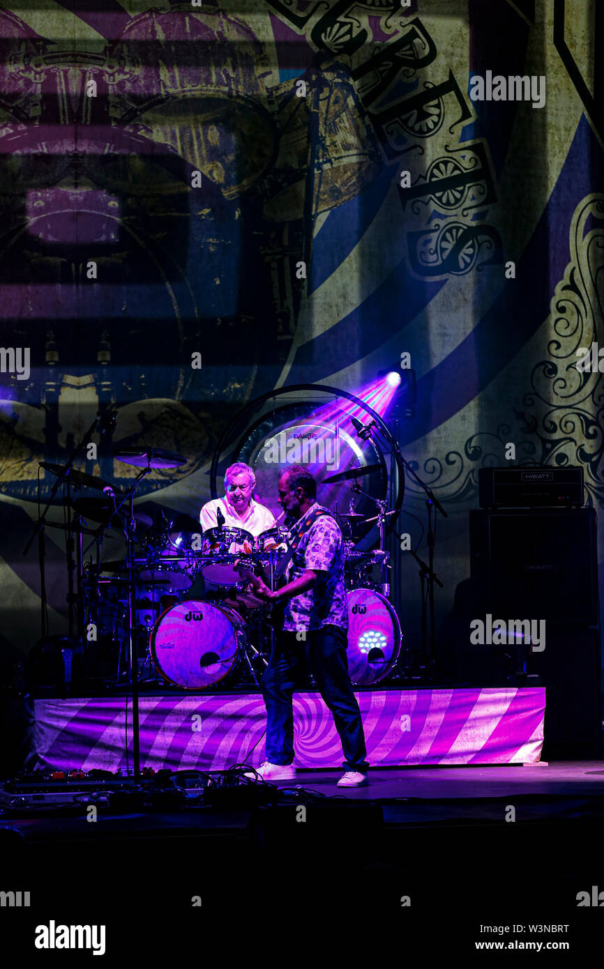 Nick mason live concert hi-res stock photography and images - Alamy