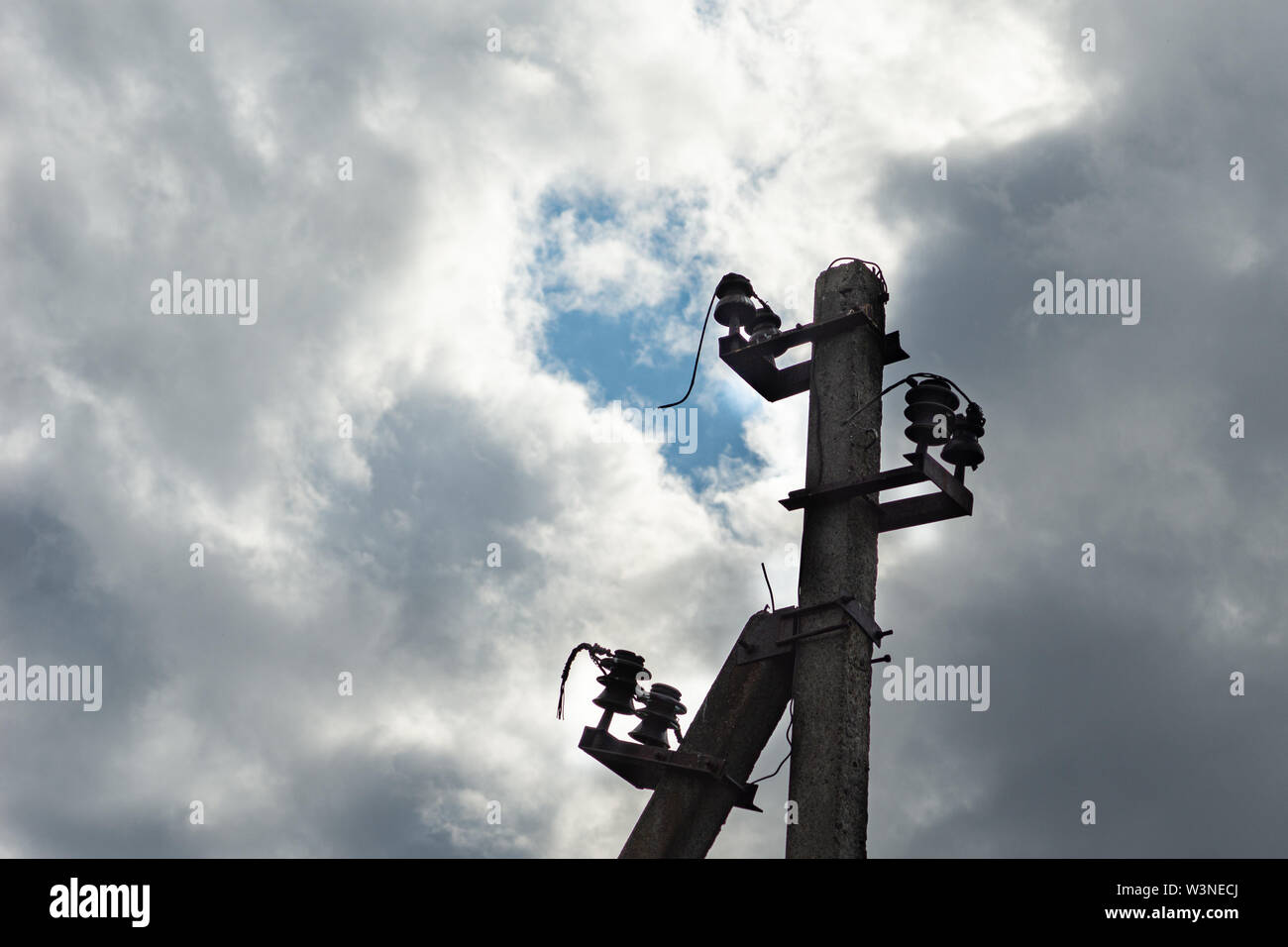 Concrete electric pole hi-res stock photography and images - Alamy