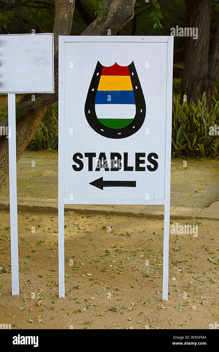 Horse Stable sign indicating Board Stock Photo - Alamy