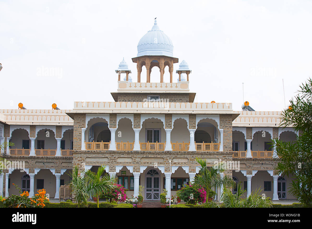 Mayo college hi-res stock photography and images - Alamy