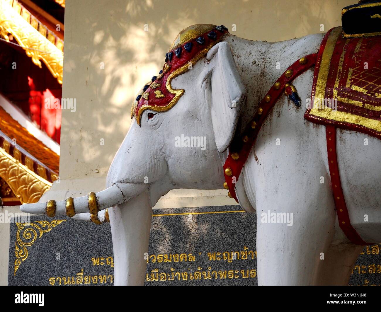 White elephant statue at Doi Suthep, Chiang Mai, Thailand Stock Photo ...