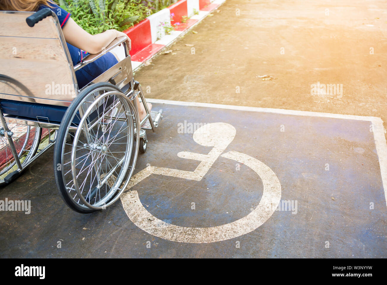 Crippled person hi-res stock photography and images - Alamy