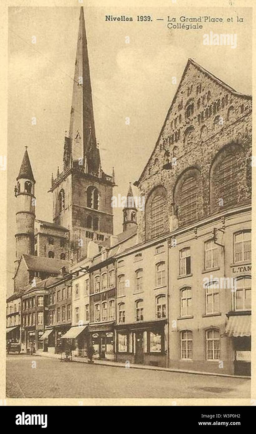 Collégiale de Nivelles et grand place Stock Photo - Alamy