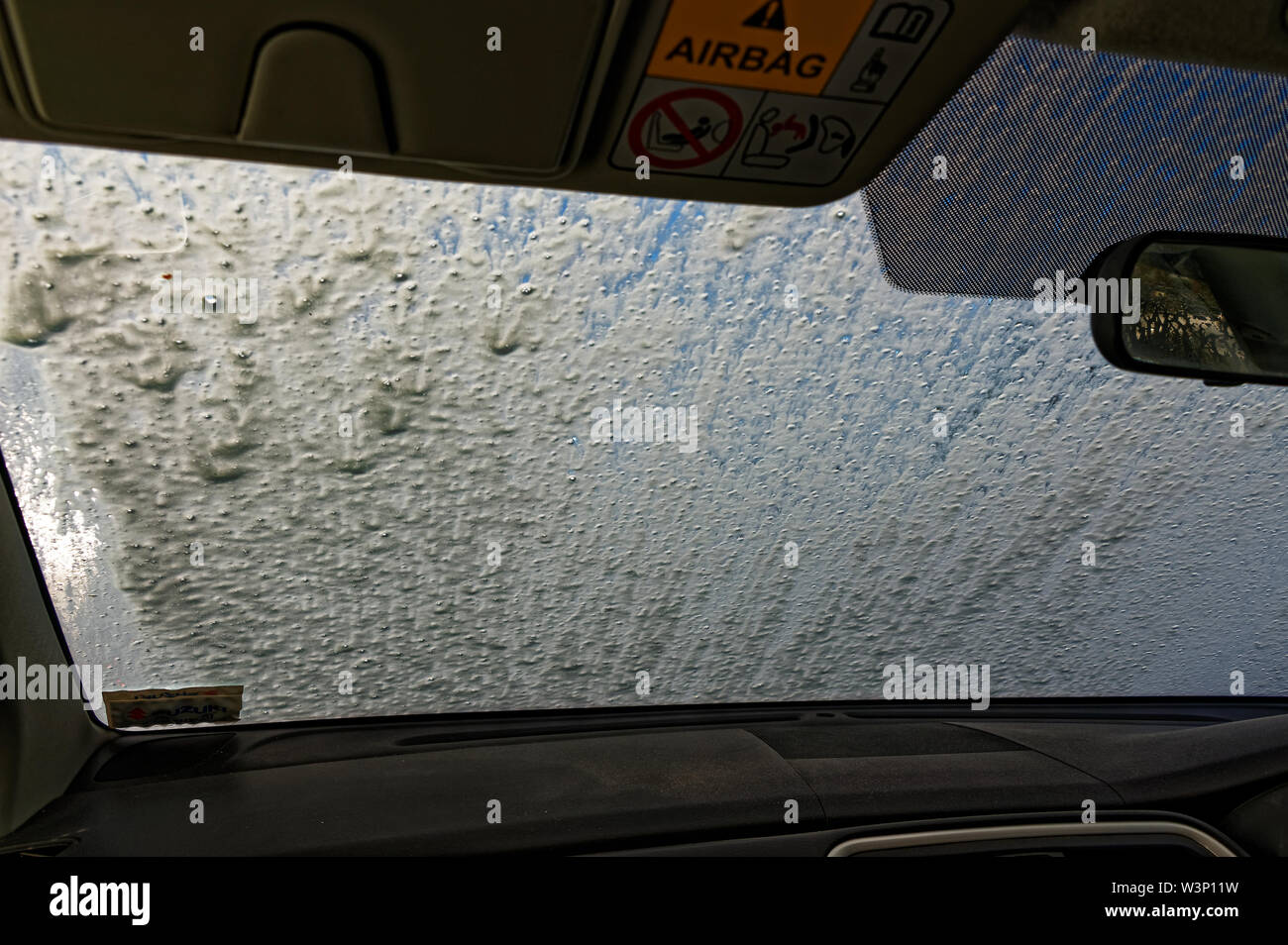 Soapy windshield hi-res stock photography and images - Alamy