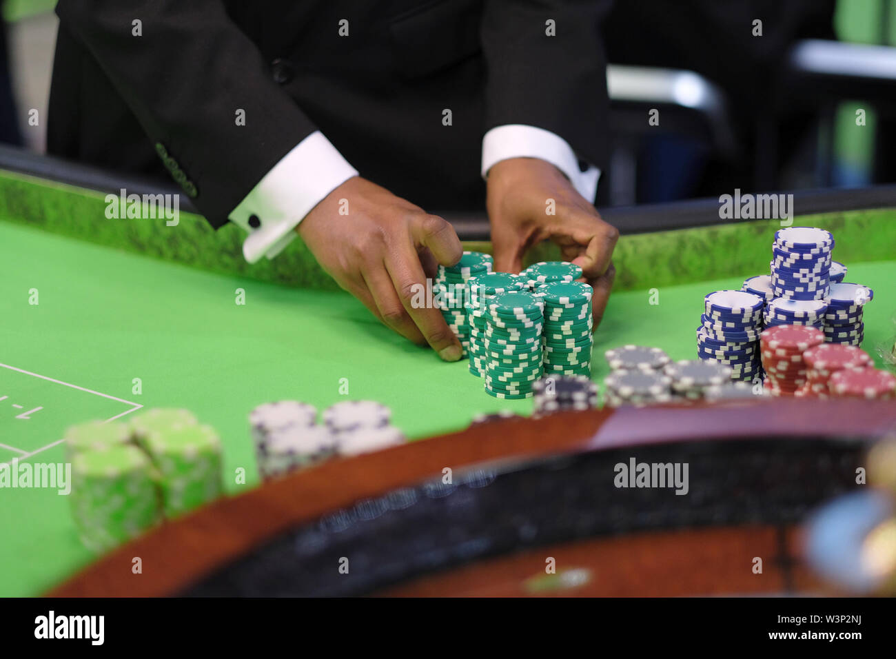 Croupier hi-res stock photography and images - Alamy