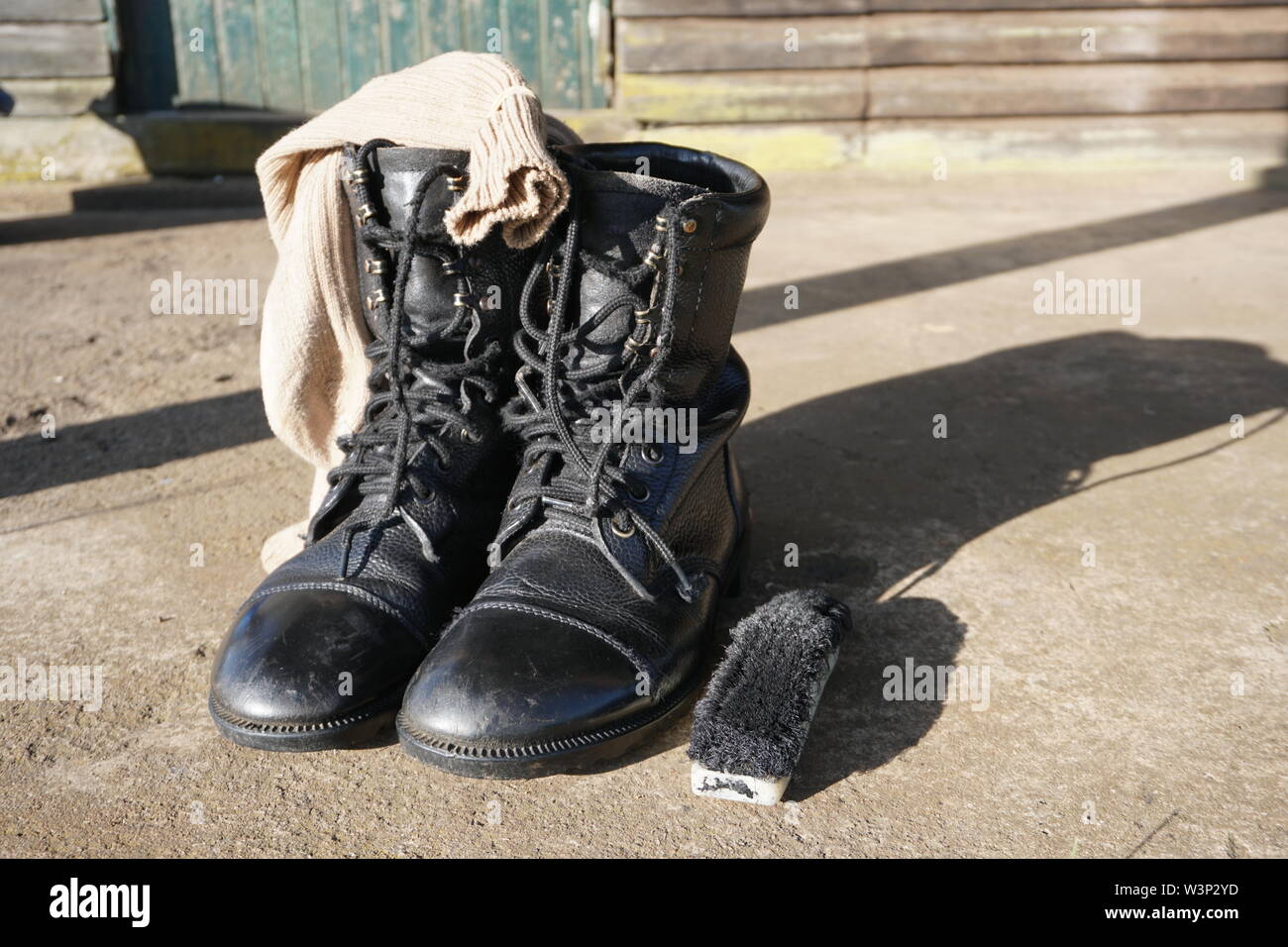 Tall boots hi-res stock photography and images - Alamy