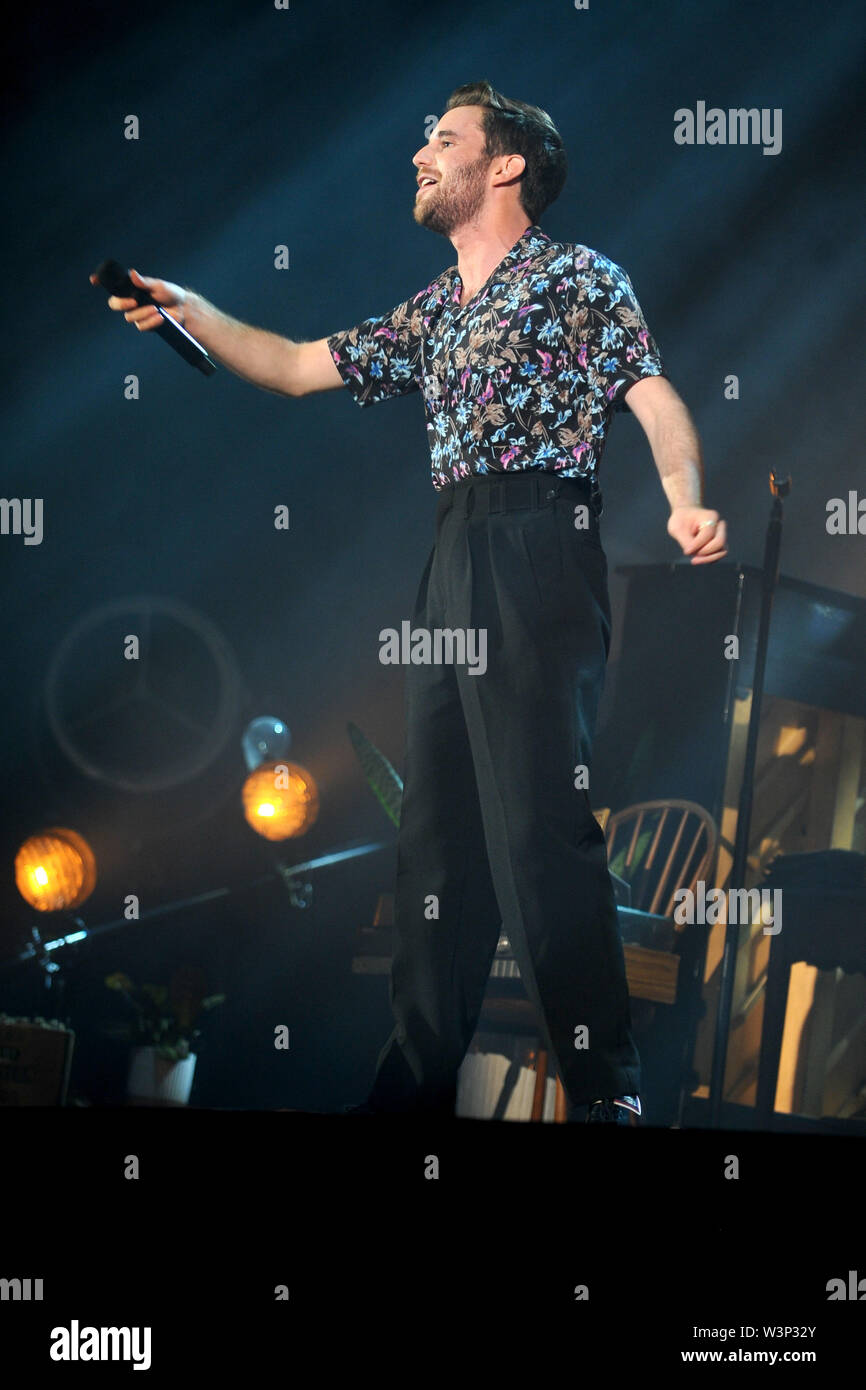 Ben platt stage hi-res stock photography and images - Alamy