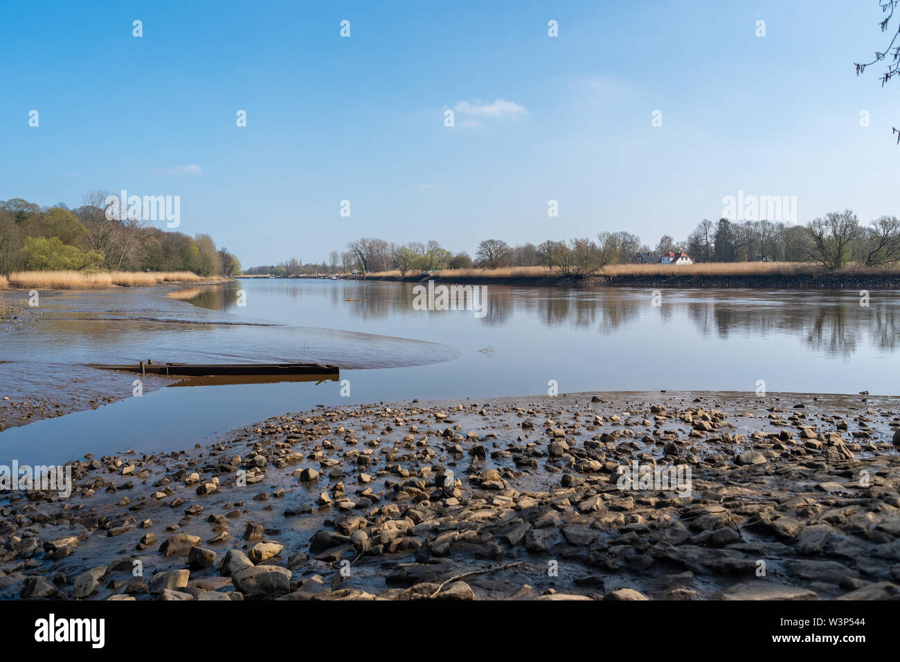 A photo safari through the Knoops Park in Bremen on the river Lesum ...