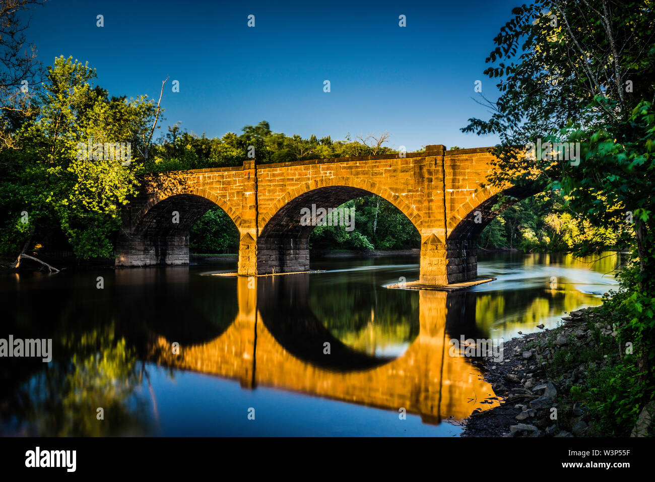 Connecticut river railroad bridge hi-res stock photography and images ...