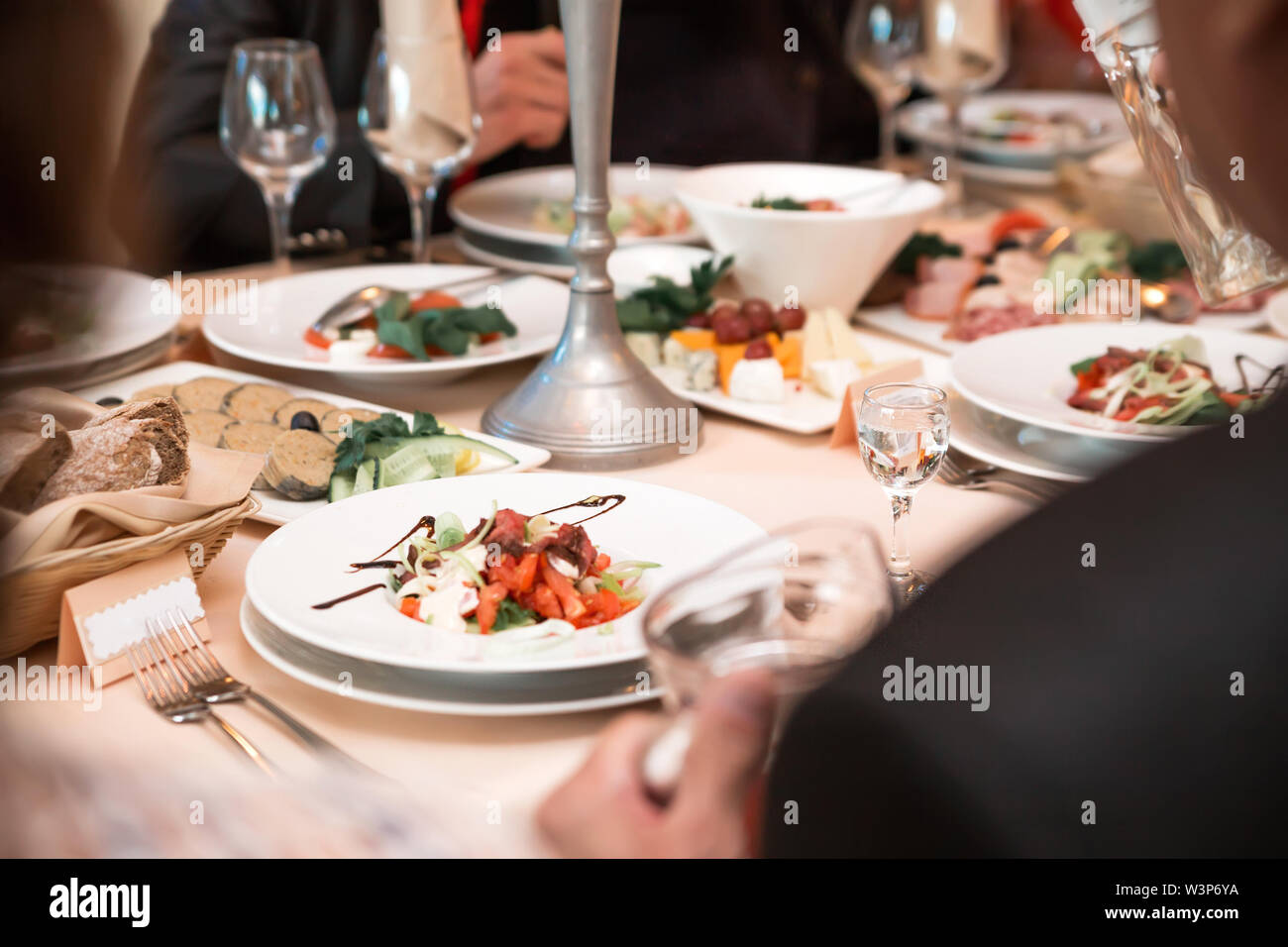 Banquet table and food hi-res stock photography and images - Alamy