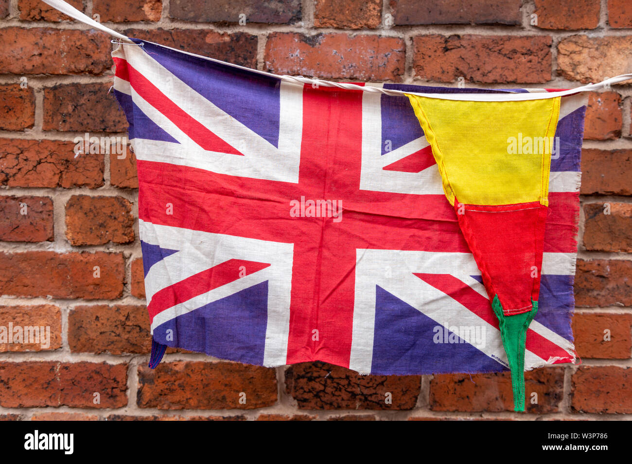 Britain flag 1940s hi-res stock photography and images - Alamy
