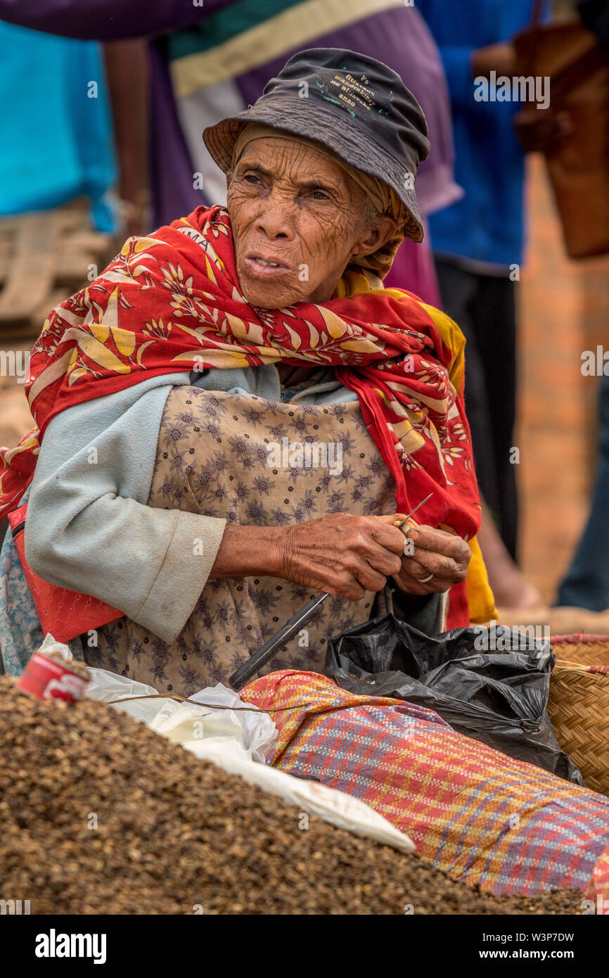 Madagascar lady hi-res stock photography and images - Alamy