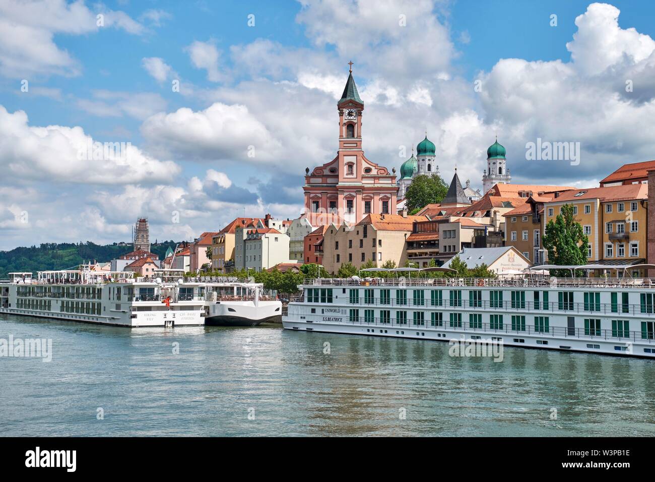 Passau cruise hi-res stock photography and images - Alamy