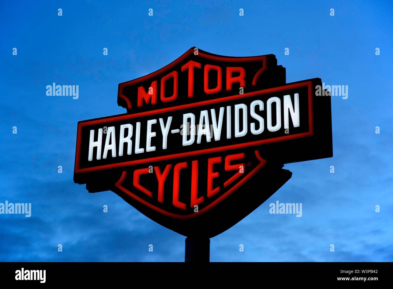 Blue harley davidson hi-res stock photography and images - Alamy